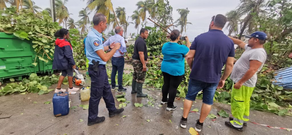Après le cyclone Tammy, les secours ont bien fonctionné - Le Courrier ...